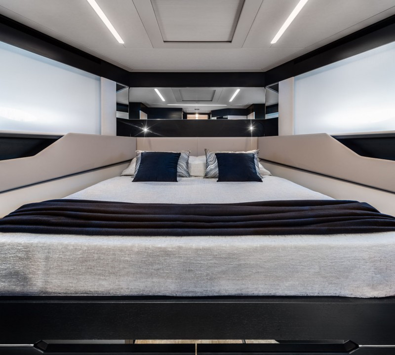 CHERRY Yacht Charter Details, Pershing | CHARTERWORLD Luxury Superyachts